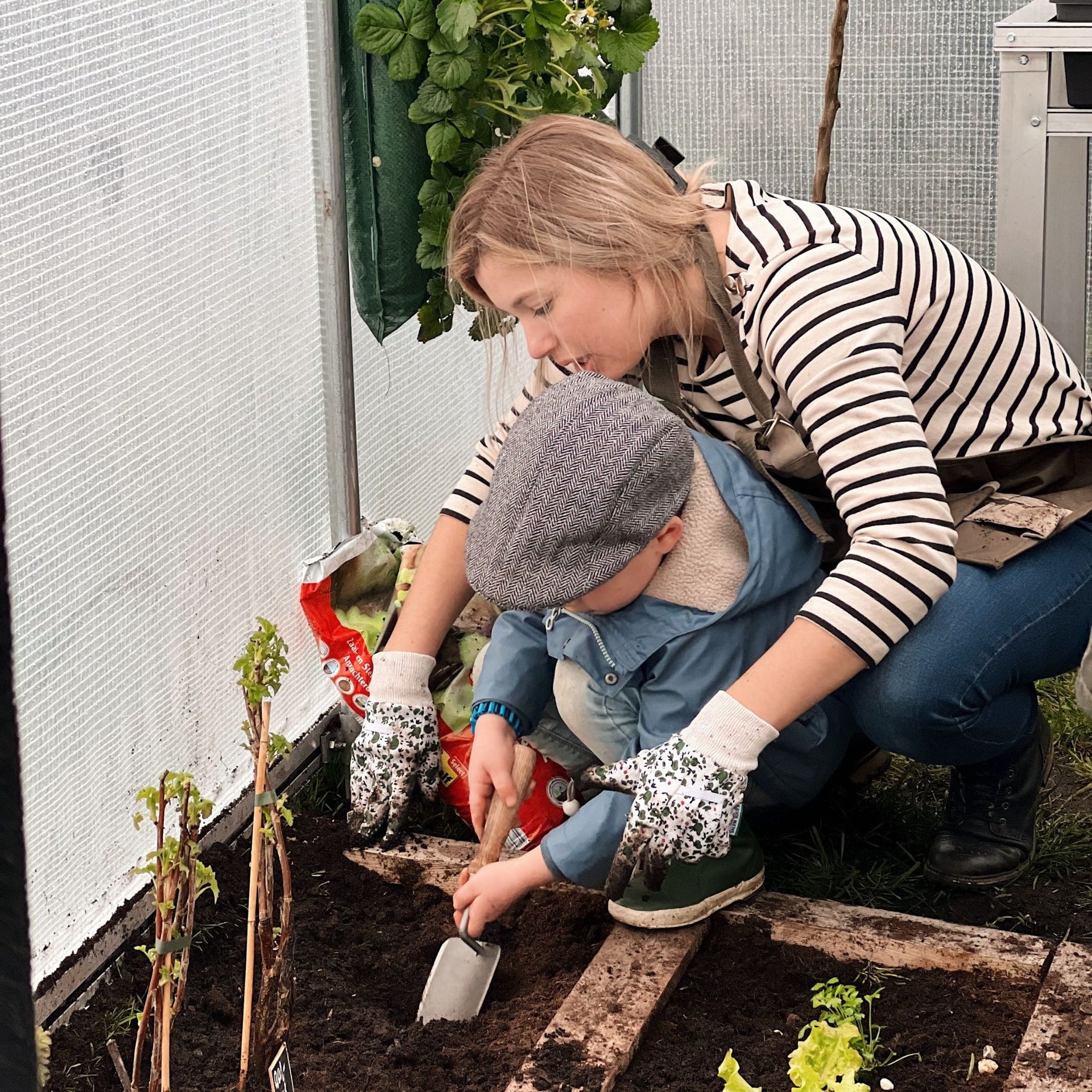KWEEK ⚡ de meest complete leverancier voor foliekassen en tunnels ⚡
